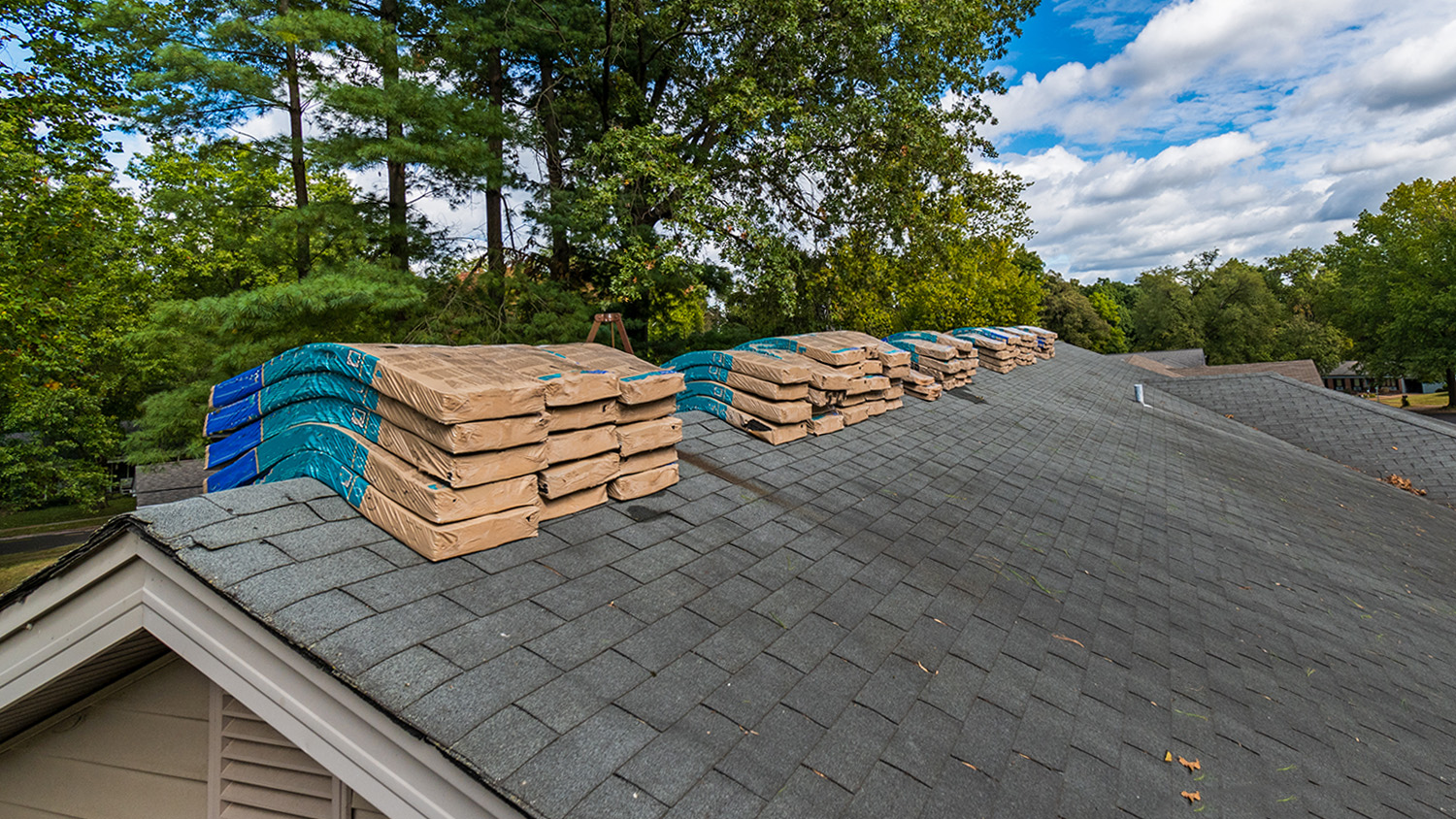 Here s How To Figure Out How Many Shingles You ll Need For Your Roofing Here s How To Figure Out How Many Shingles You ll Need For Your Roofing